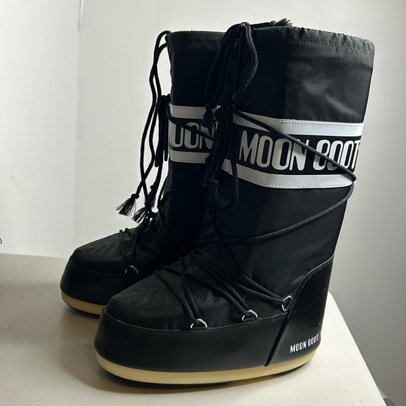 Moon Boot | Shoes | The Original Moon Boots Black Tall | Poshmark
